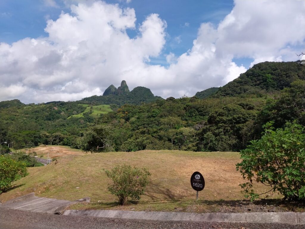 PROPIEDADES - Altos del maria